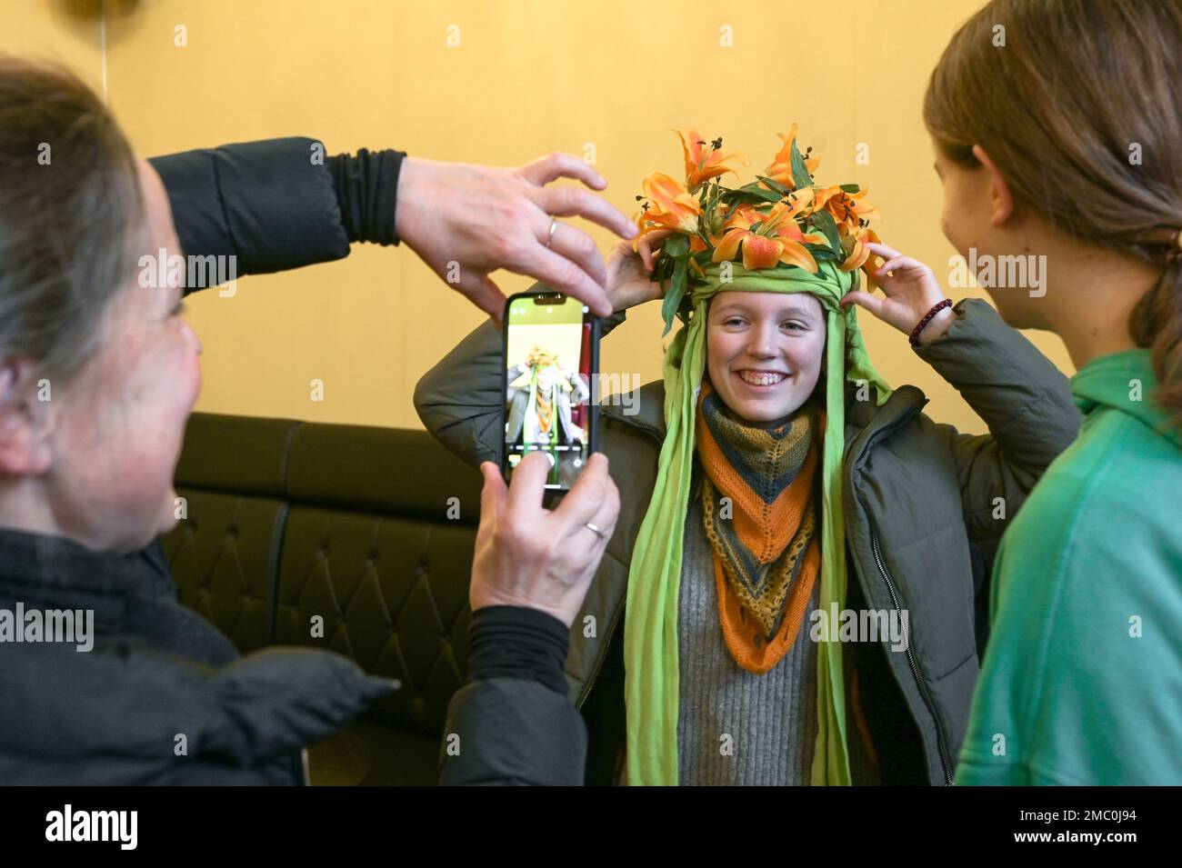 Hat hauser hi-res stock photography and images - Alamy