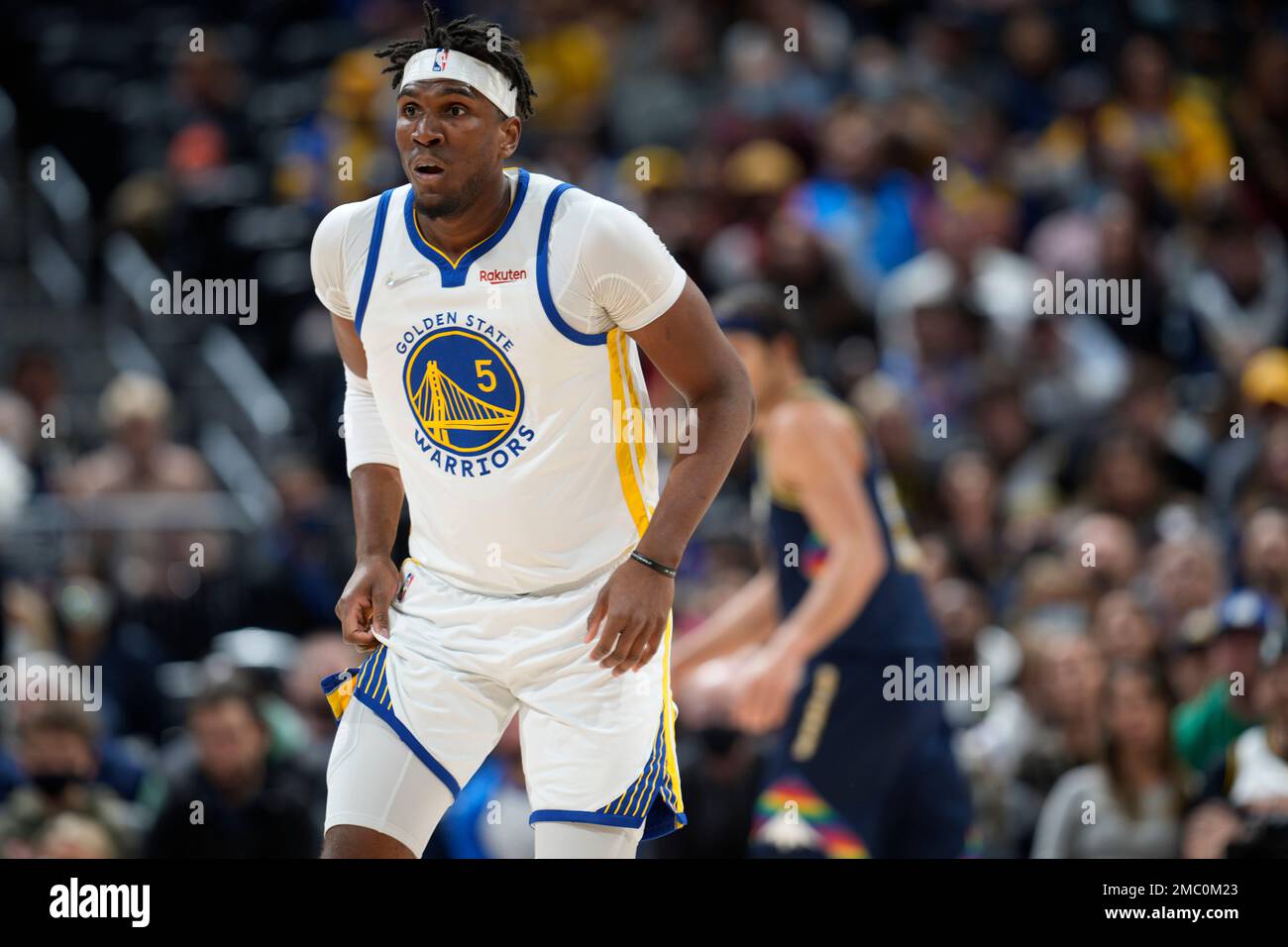 Golden State Warriors center Kevon Looney (5) in the first half of an ...