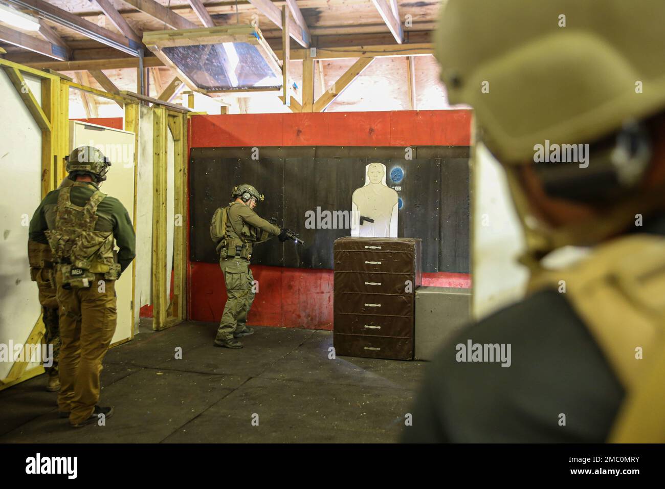 Officer Clayton Walling, a Emergency Response Team (ERT) team member ...