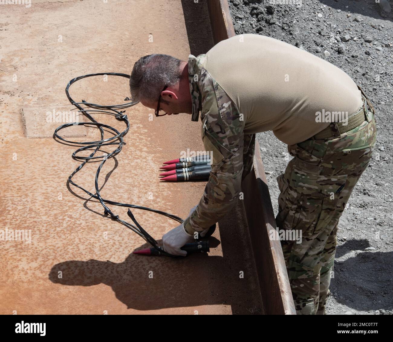 U.S. Air Force National Guard Explosive Ordnance Disposal Techinicians ...