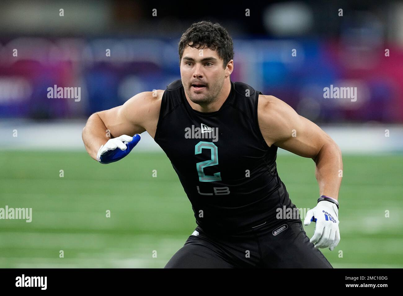 Montana State linebacker Troy Andersen runs the 40-yard dash during the ...