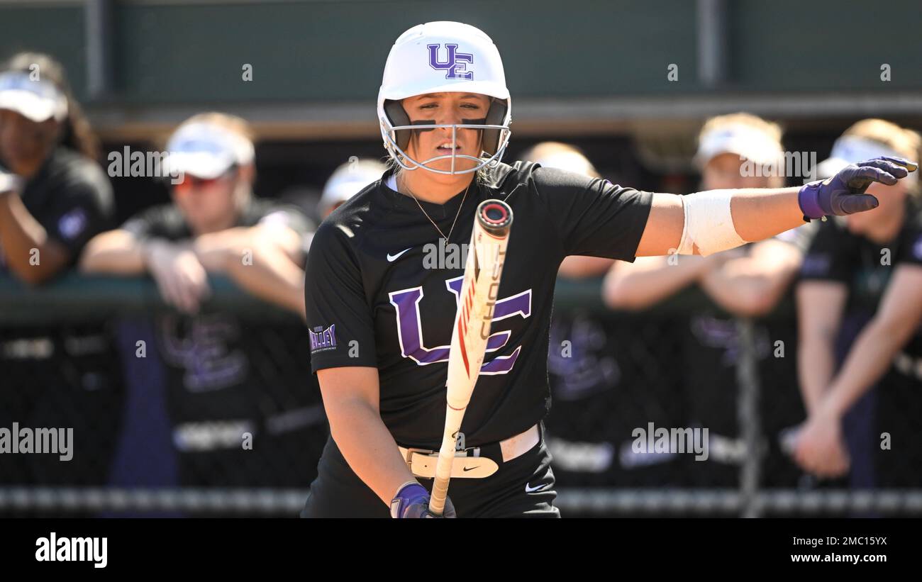 Evansville player Alexa Davis competes against Morehead State during an ...