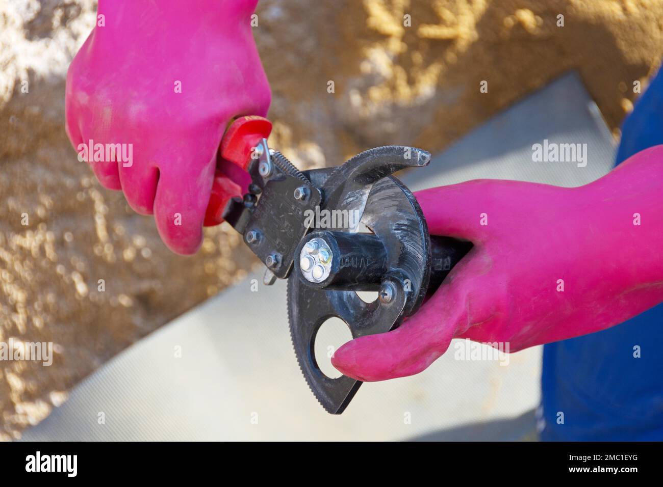 Connection specialist hi-res stock photography and images - Alamy