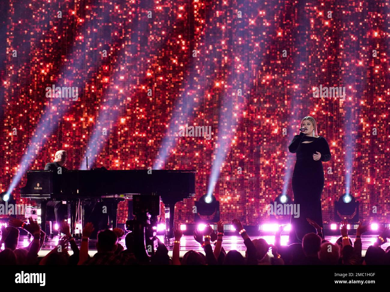 Kelly Clarkson performs "I Will Always Love You" at the 57th Academy of ...