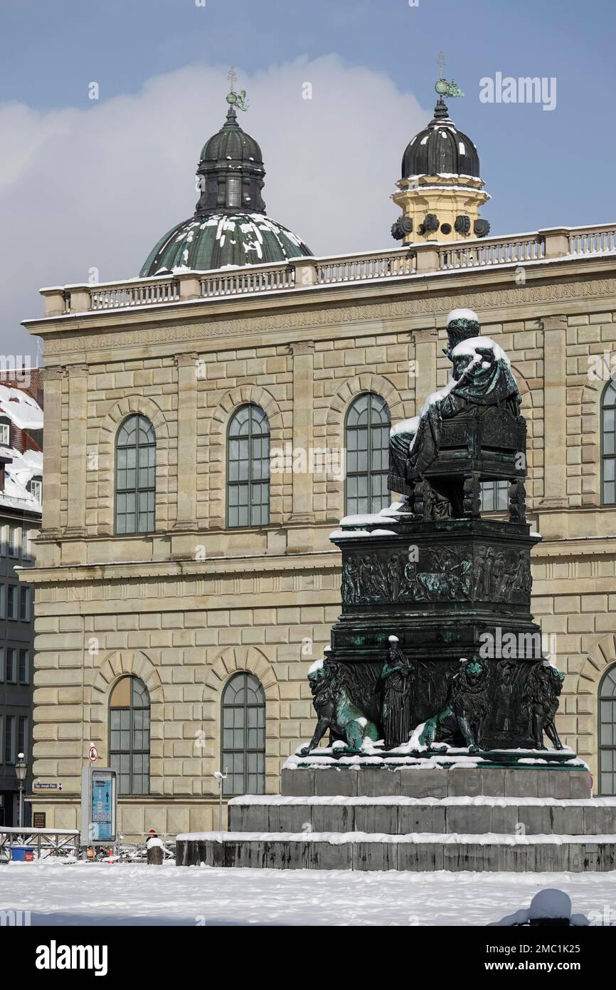 Max Joseph Square with monument to King Max I Joseph, facade of the ...