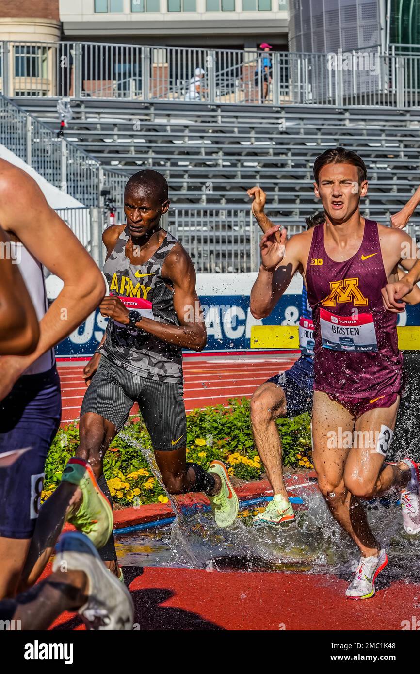 Spc. Bernard Keter, a Track & Field Soldier-athlete assigned to the ...