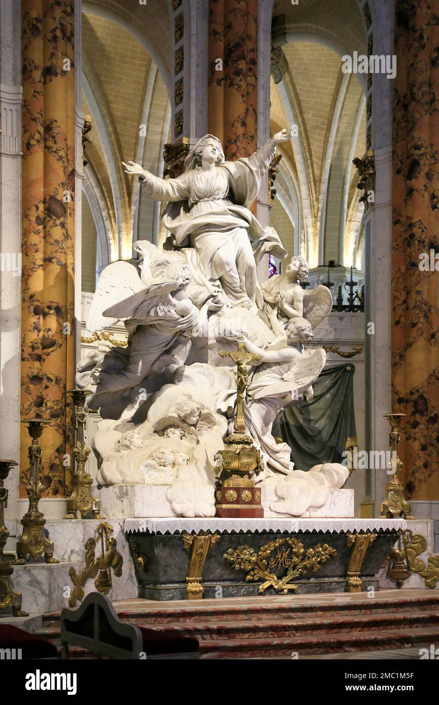 Baroque altar in Notre Dame Cathedral of Chartres, Eure-et-Loir, France ...