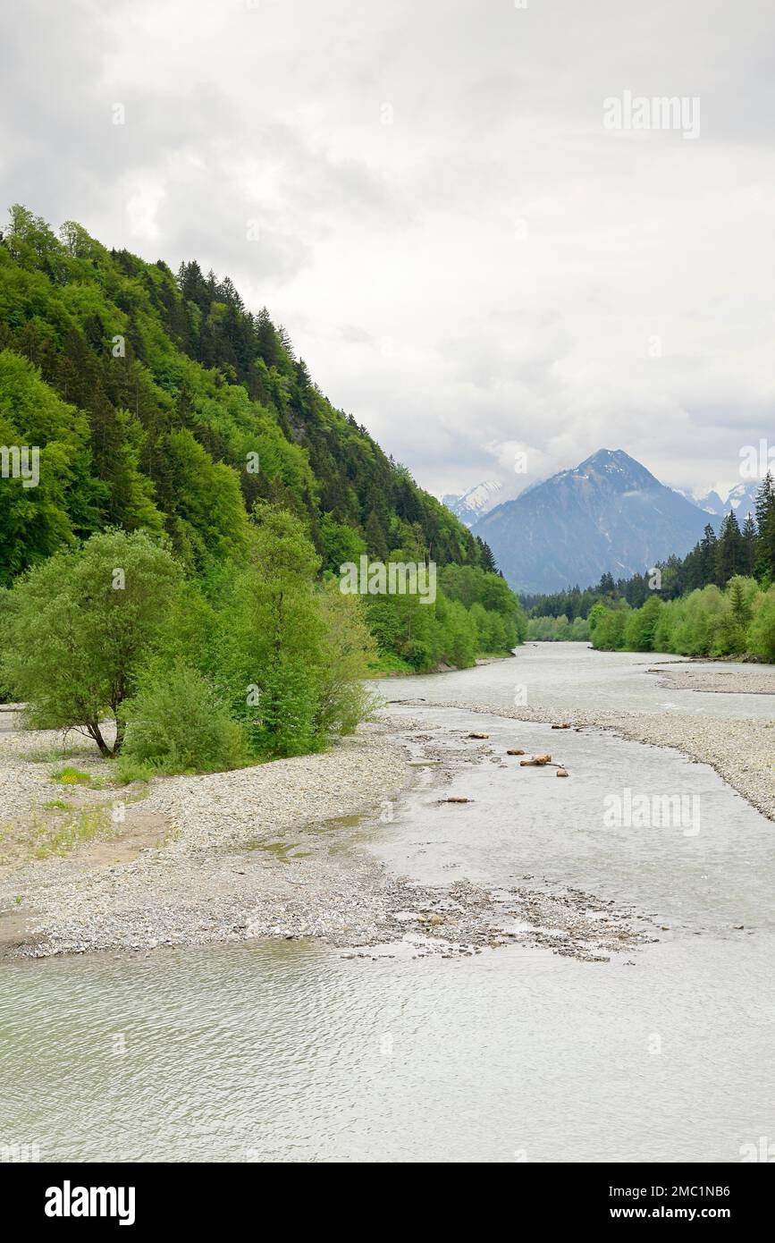 River landscape of the Iller near Fischen in the Allgaeu, Allgaeu Alps ...