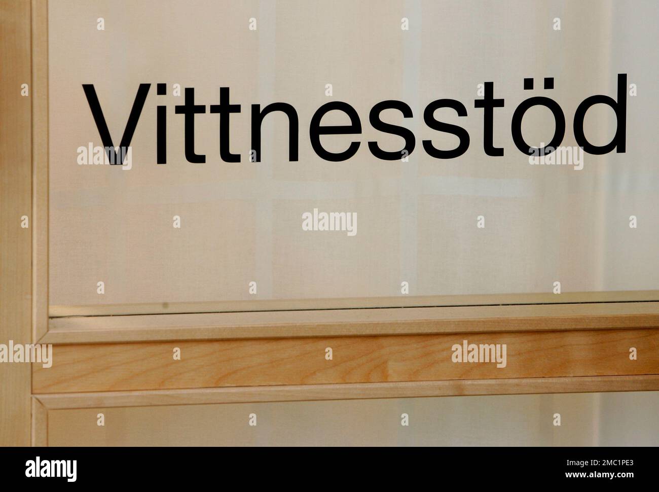 Witness support hi-res stock photography and images - Alamy