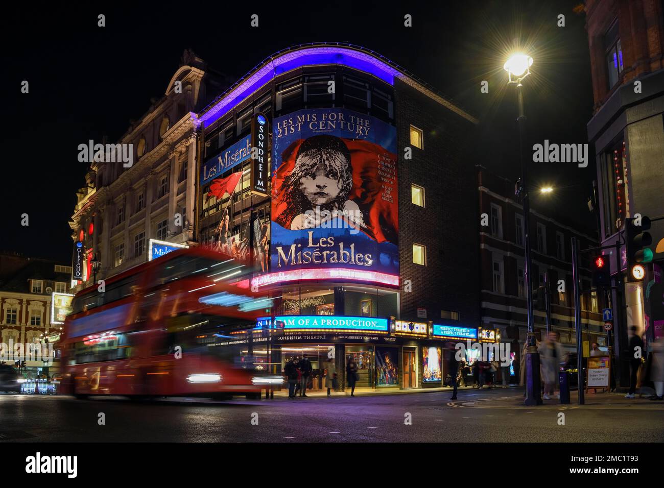 Red bus outside one hi-res stock photography and images - Alamy