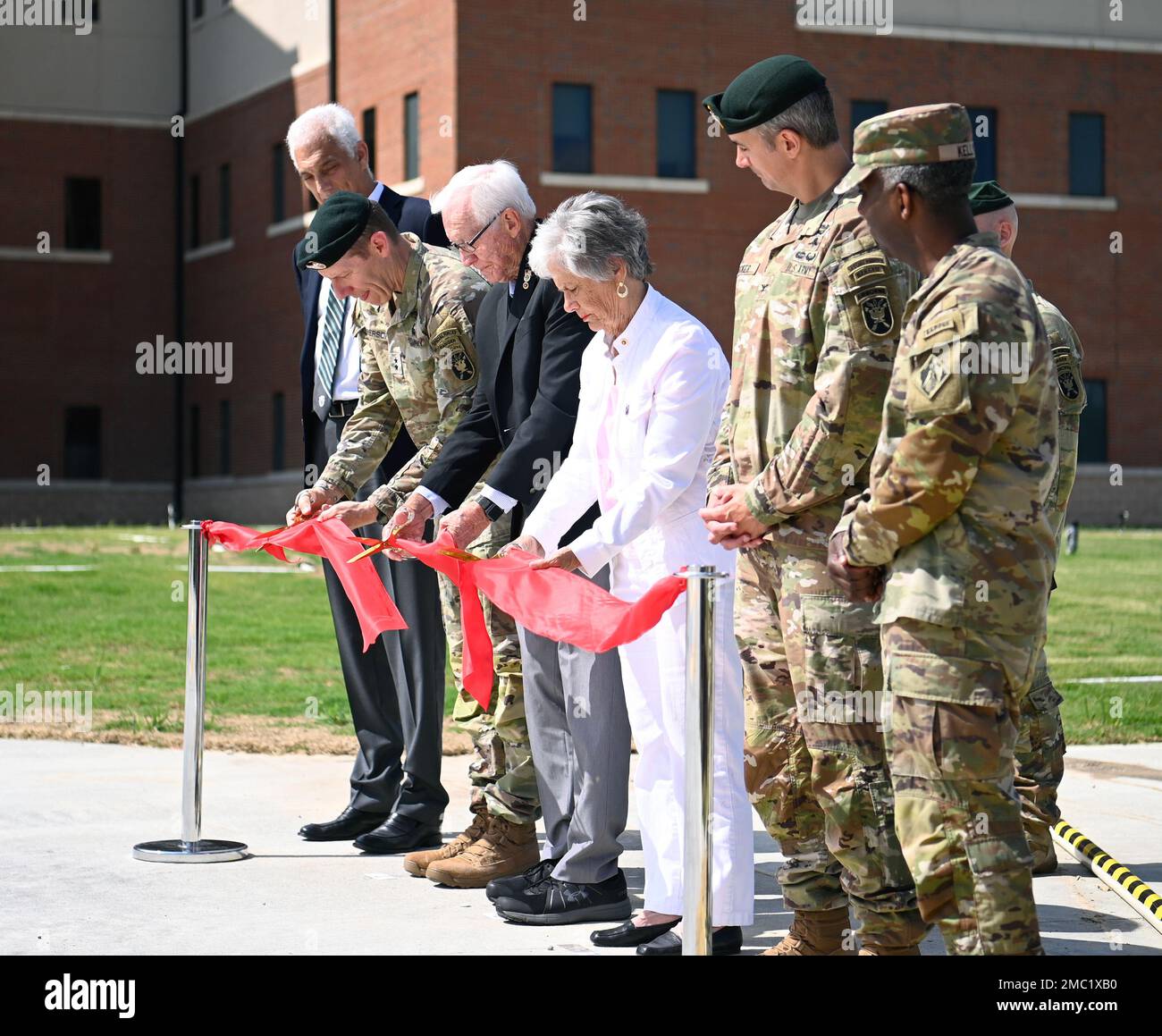 Family members and leadership from the U.S. Army John F. Kennedy ...