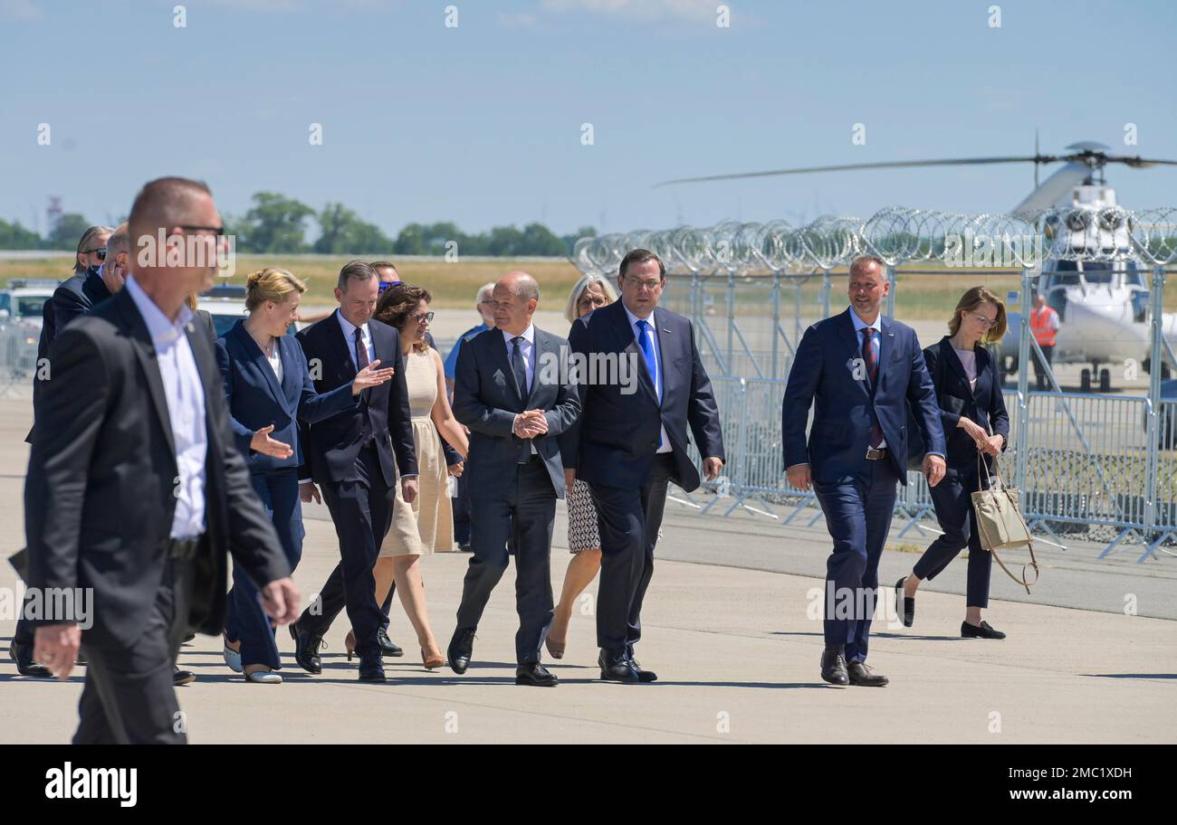 Franziska Giffey, Volker Wissing, Federal Chancellor Olaf Scholz Visit ...