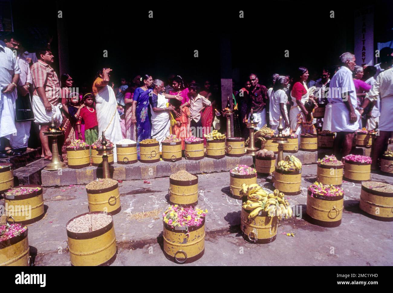 Para offerings pot of rice to the deity in Pooram festival Thrissur ...