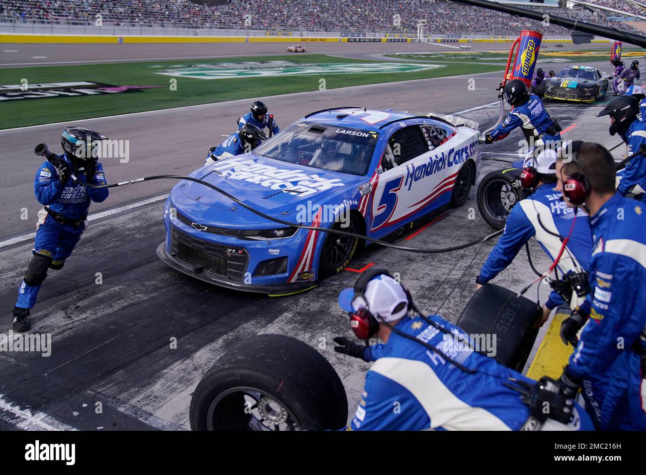 Kyle Larson (5) makes a pit stop during a NASCAR Cup Series auto race ...