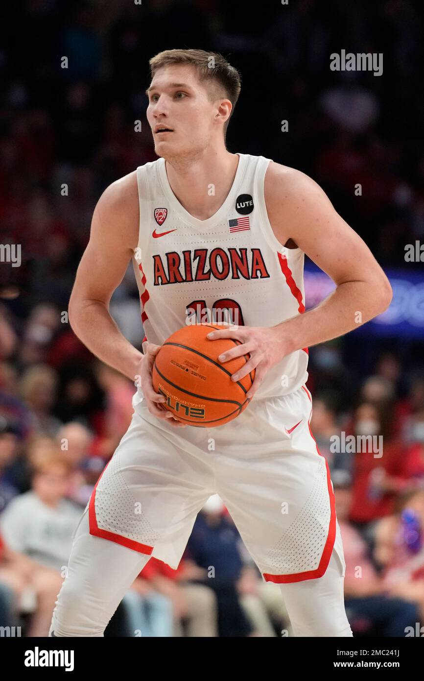Arizona forward Azuolas Tubelis (10) during the first half of an NCAA ...