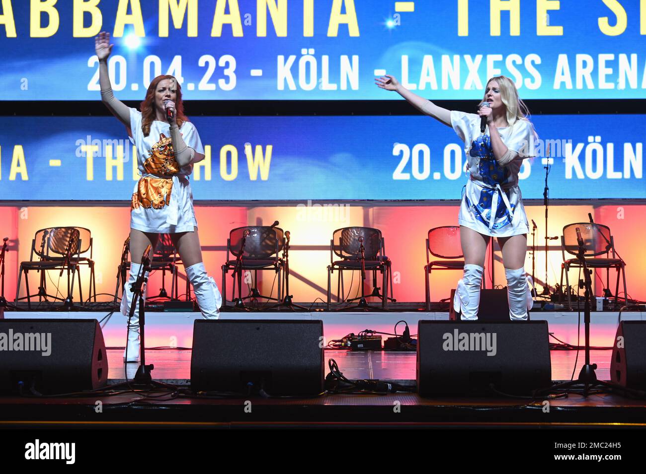 Cologne, Germany. 20th Jan, 2023. Performers and singers Maria Kristina ...