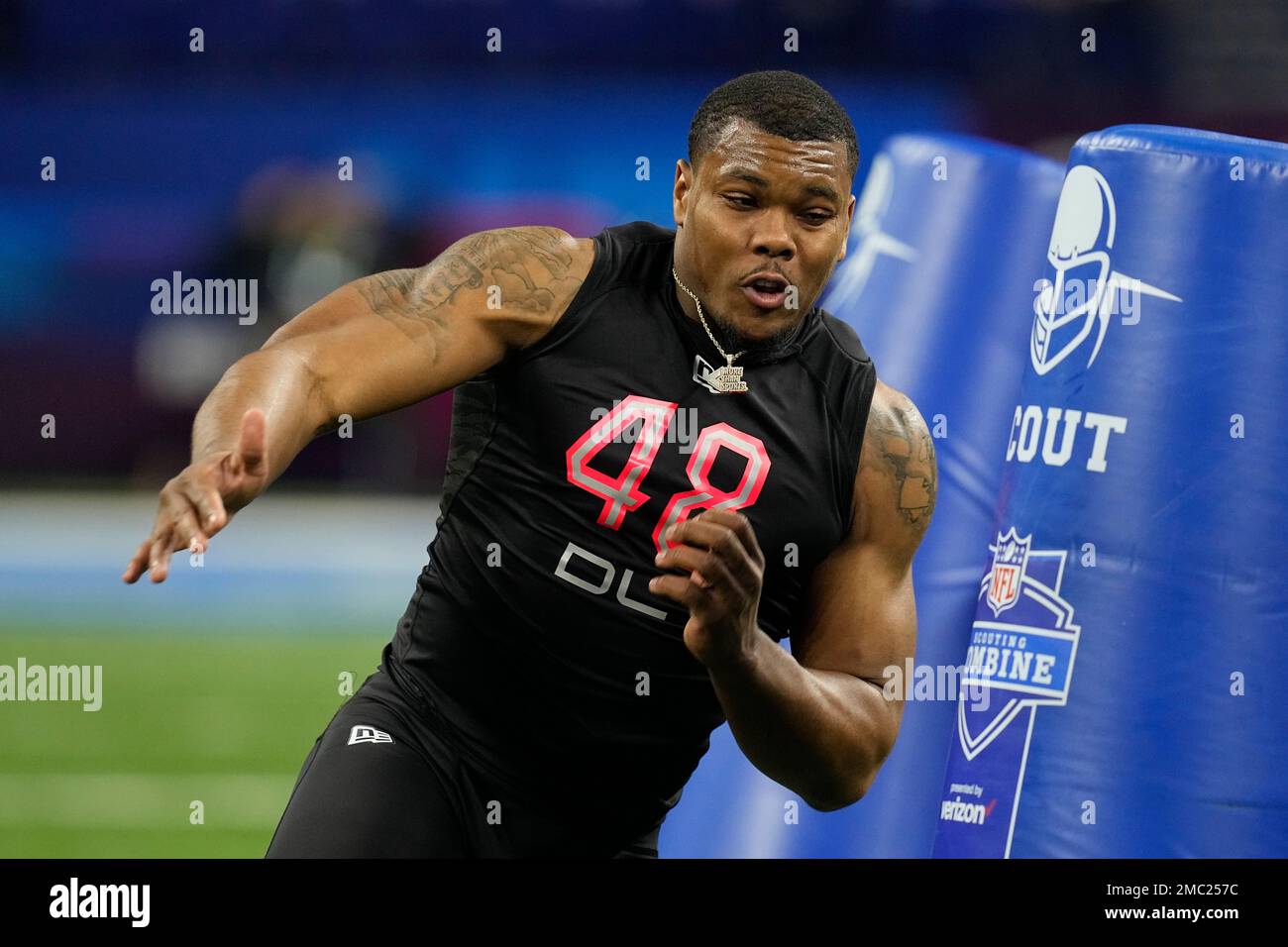 Georgia defensive lineman Travon Walker runs a drill during the NFL ...