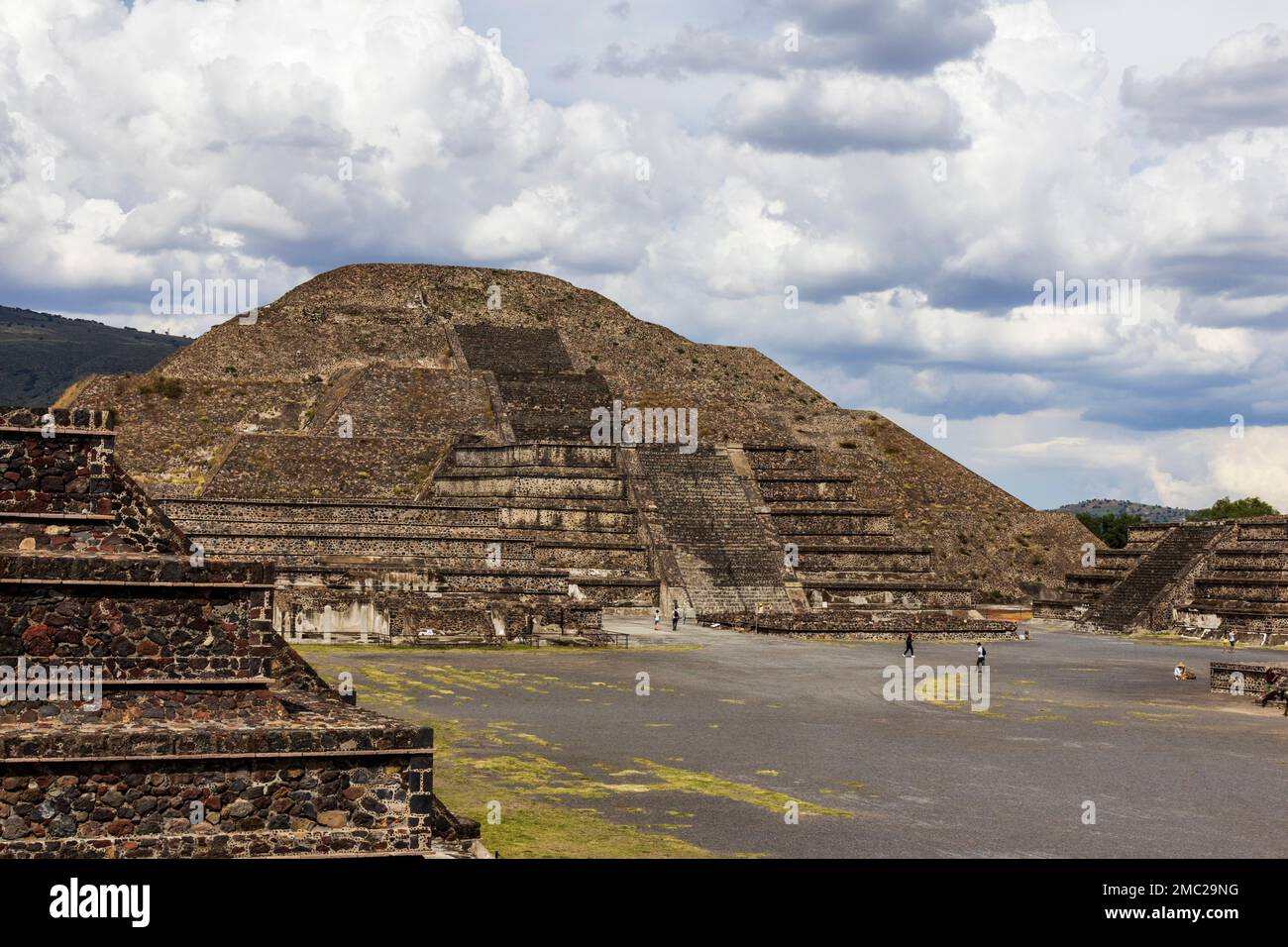 Pyramid of the Moon, Mesoamerican tourist attraction of Teotihuacan ...