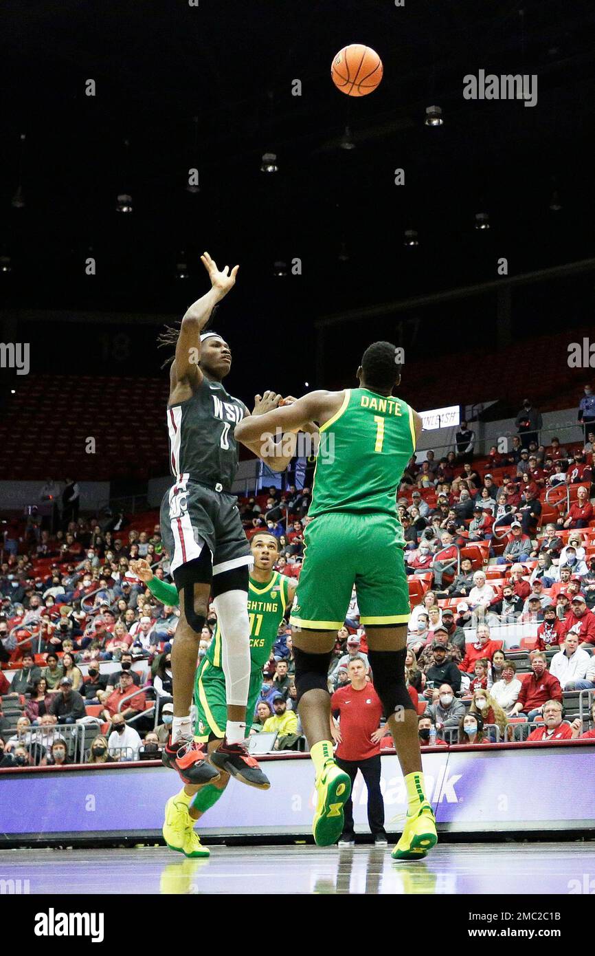 Washington State forward Efe Abogidi (0) shoots over Oregon center N ...