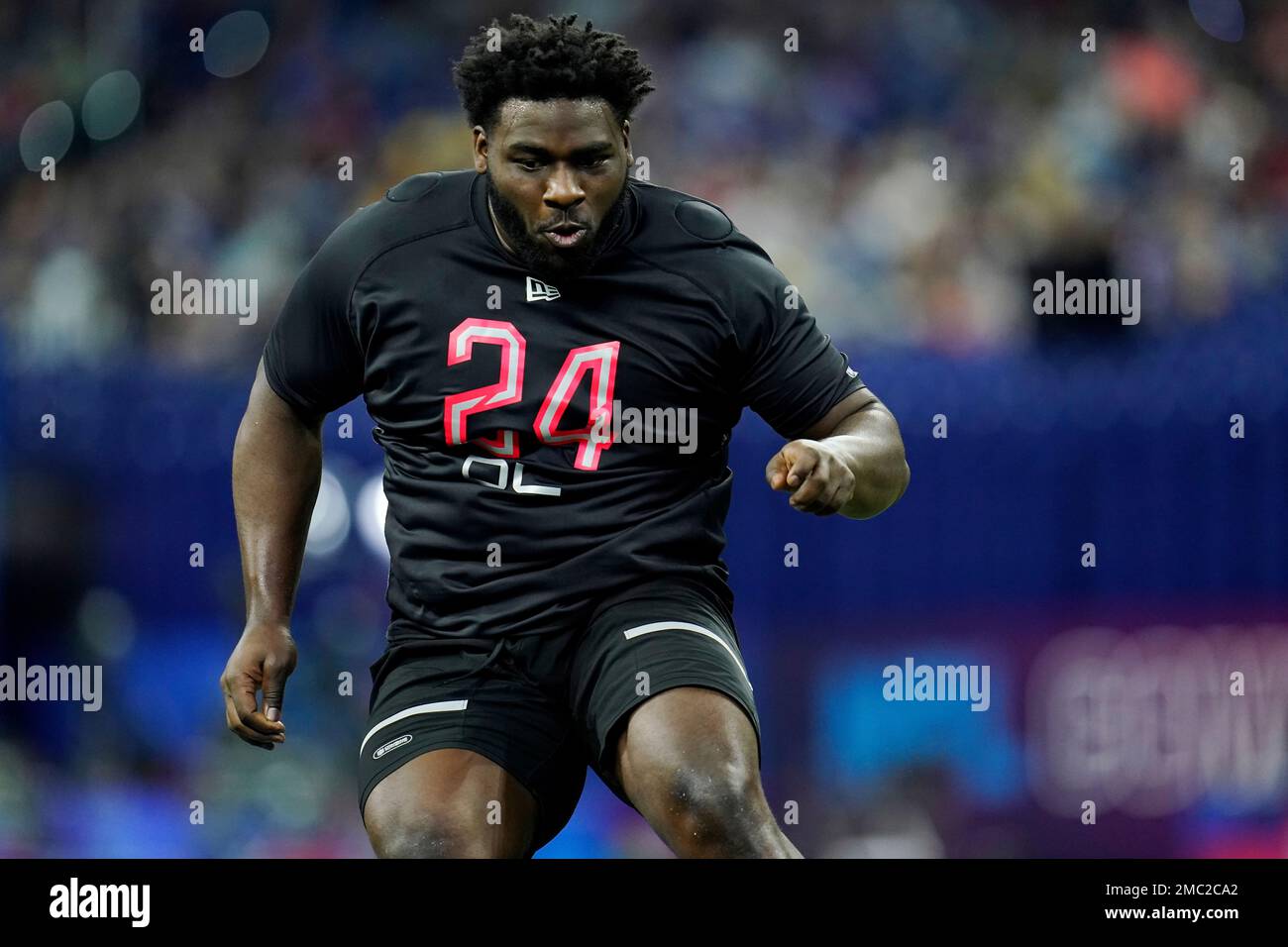 Georgia defensive lineman Devonte Wyatt (24) participates in a drill at ...
