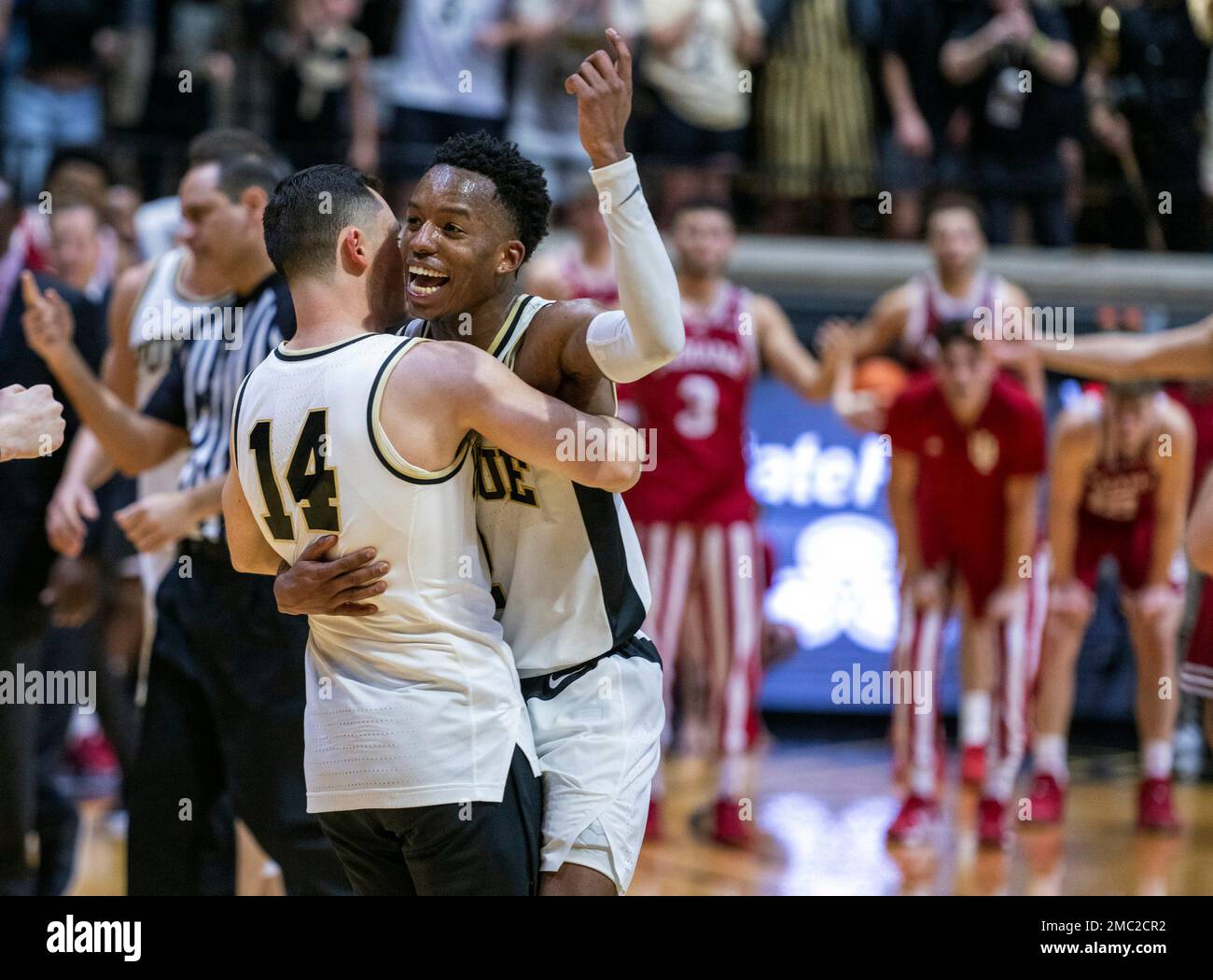 Purdue guard Eric Hunter Jr. (2) celebrates after the team's defeat of ...
