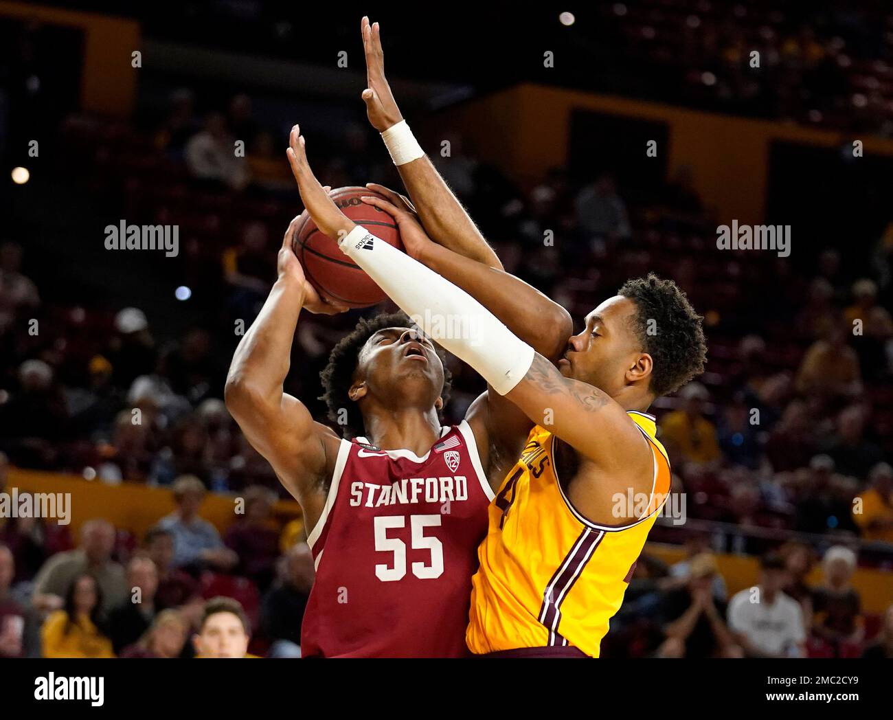 Stanford's Harrison Ingram (55) drives to the basket against Arizona ...