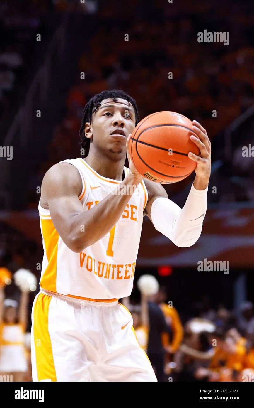Tennessee guard Kennedy Chandler (1) shoots a free throw during the ...