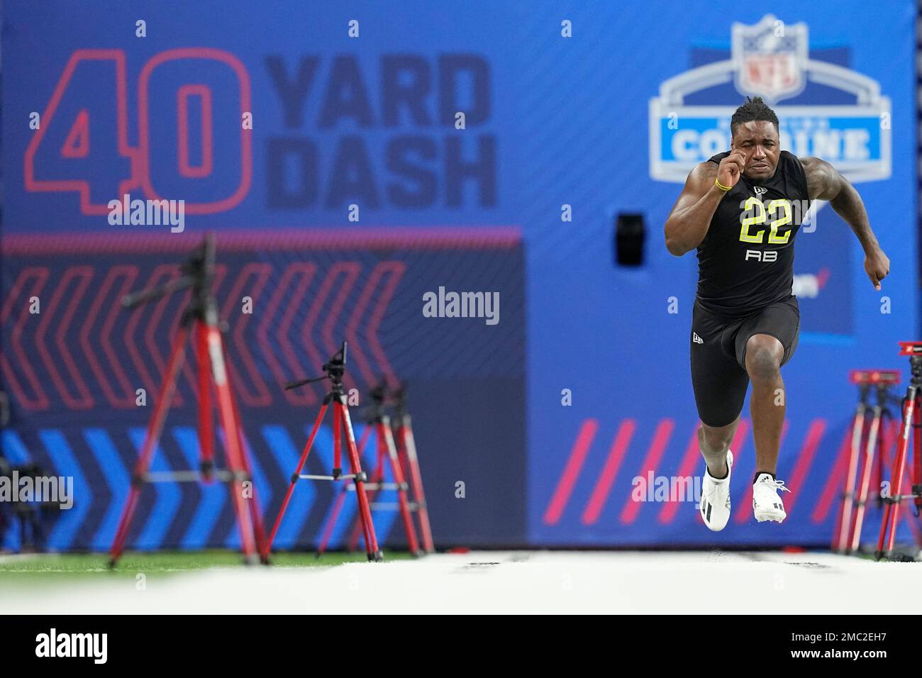 UTSA running back Sincere McCormick runs the 40-yard dash during the ...