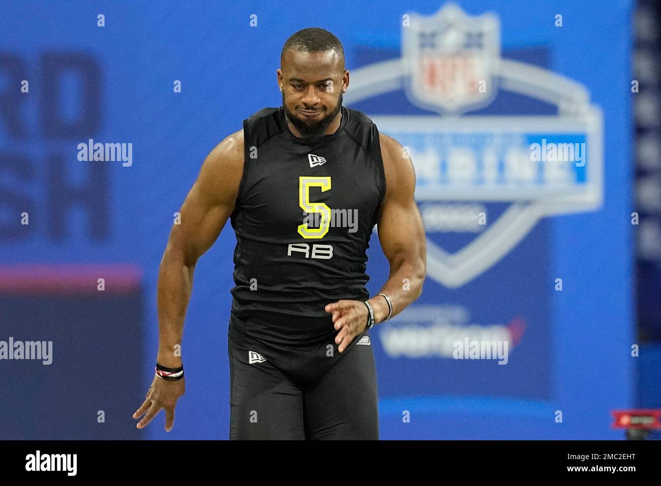 Oklahoma running back Kennedy Brooks runs the 40-yard dash during the ...