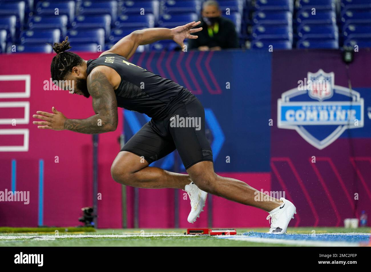 LSU running back Ty Davis-Price runs the 40-yard dash at the NFL ...