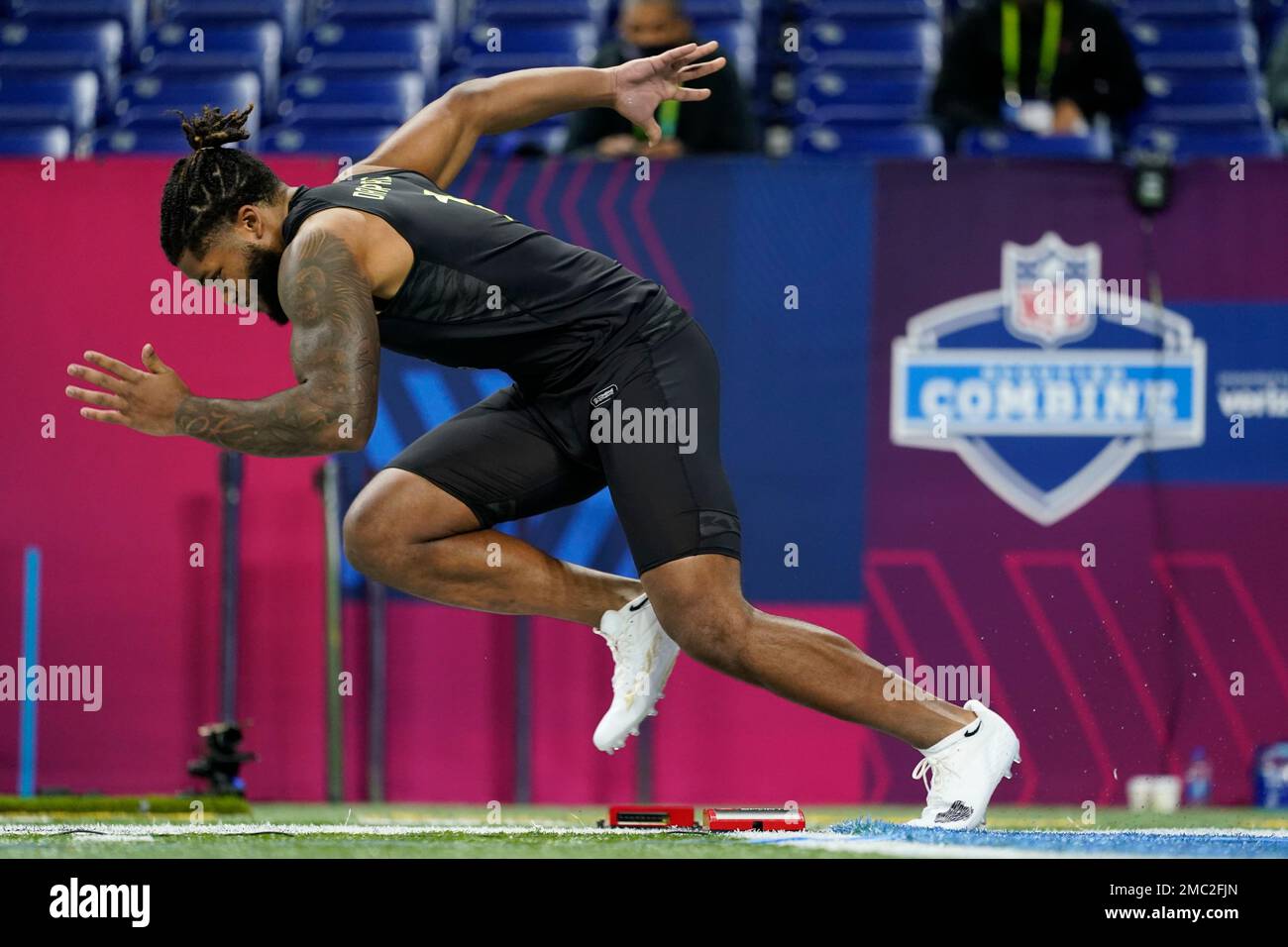 LSU running back Ty Davis-Price runs the 40-yard dash at the NFL ...