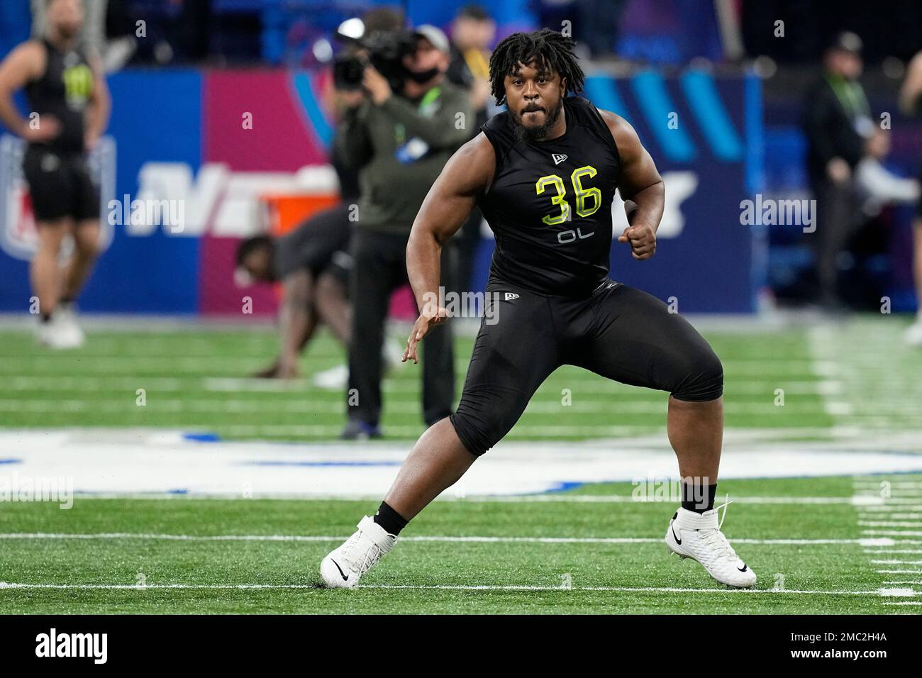 Memphis offensive lineman Dylan Parham runs a drill during the NFL ...