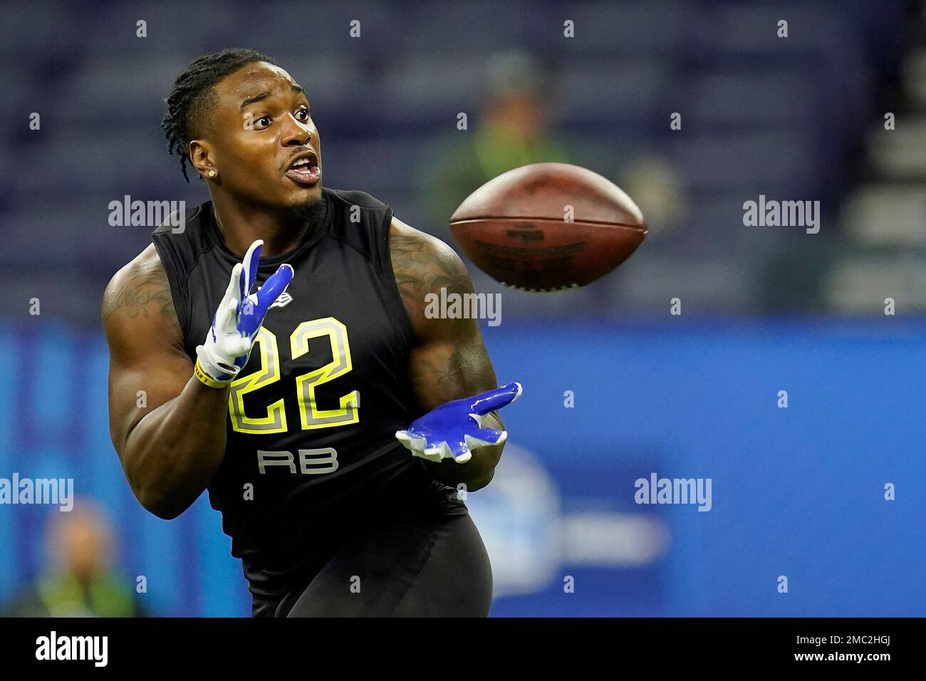 UTSA running back Sincere McCormick (22) participates in a drill at the ...