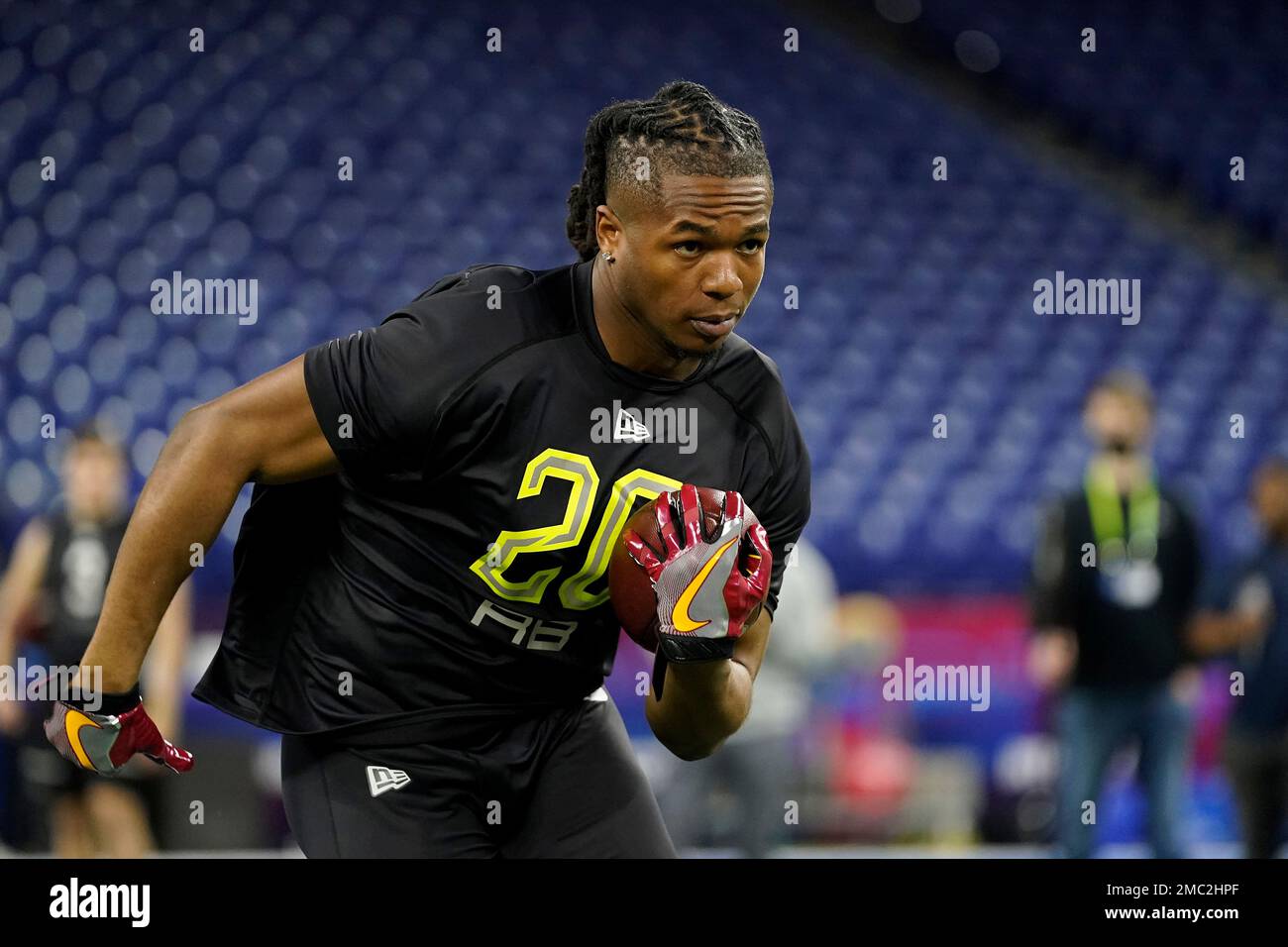 USC running back Keaontay Ingram (20) participates in a drill at the ...