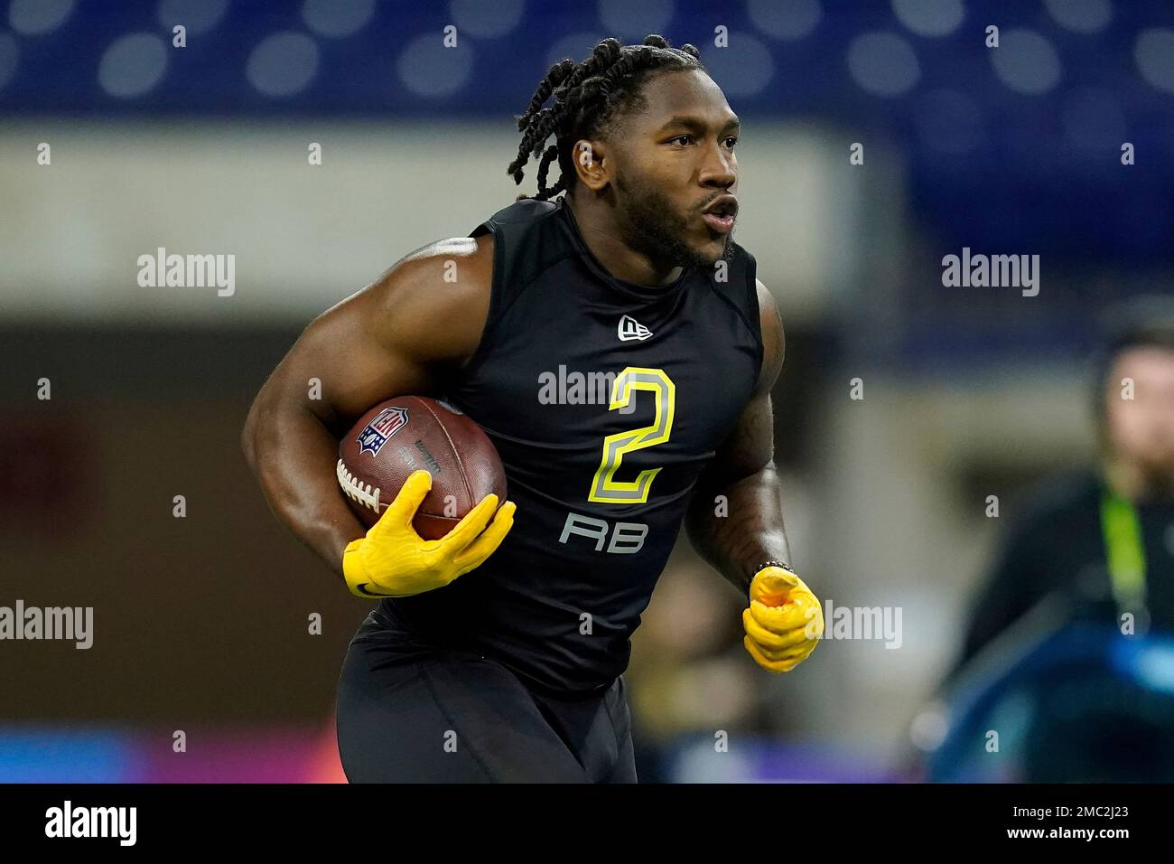 Missouri running back Tyler Badie (02) participates in a drill at the ...