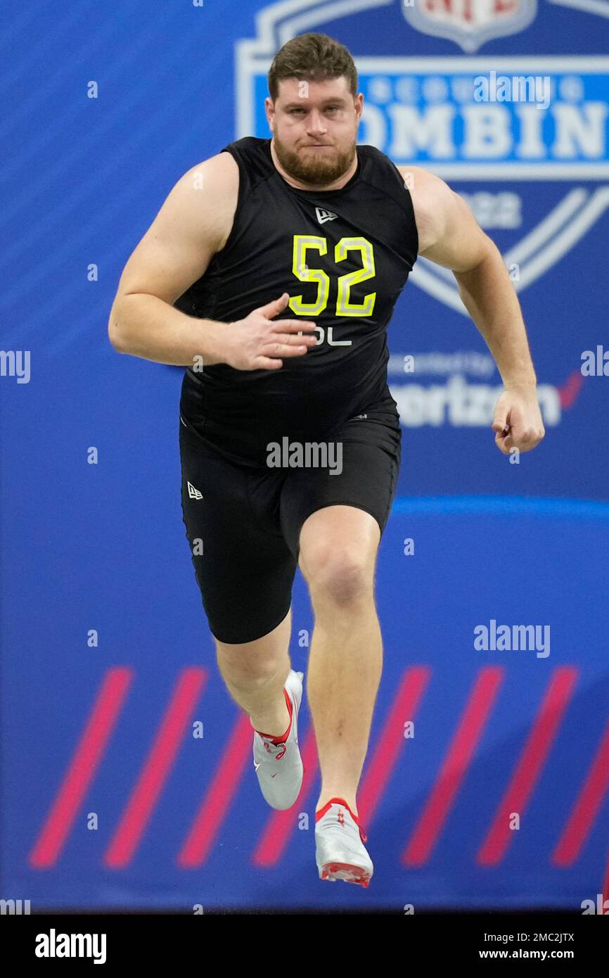 San Diego State offensive lineman Zach Thomas runs the 40-yard dash at ...