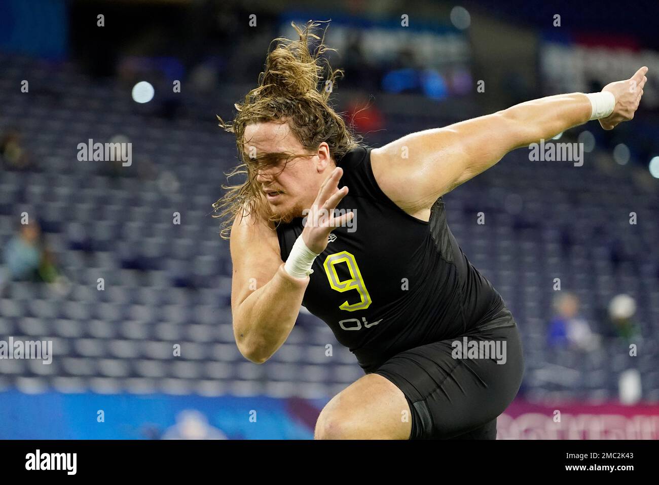 LSU offensive lineman Austin Deculus (09) participates in drills at the ...