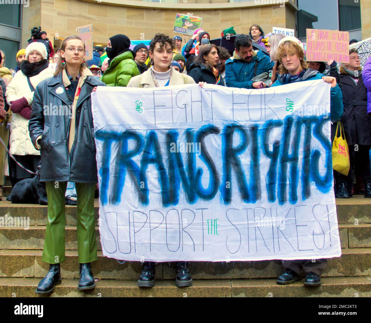 Glasgow, Scotland, UK 21stJanuary, 2023. Large crowds of various ...