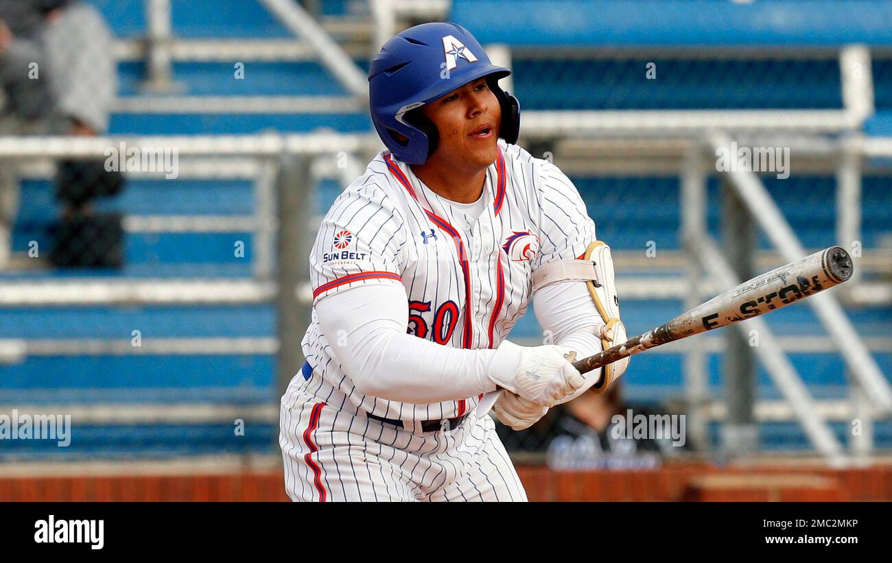 UT Arlington first baseman Oscar Ponce (50) bats against Texas A&M ...