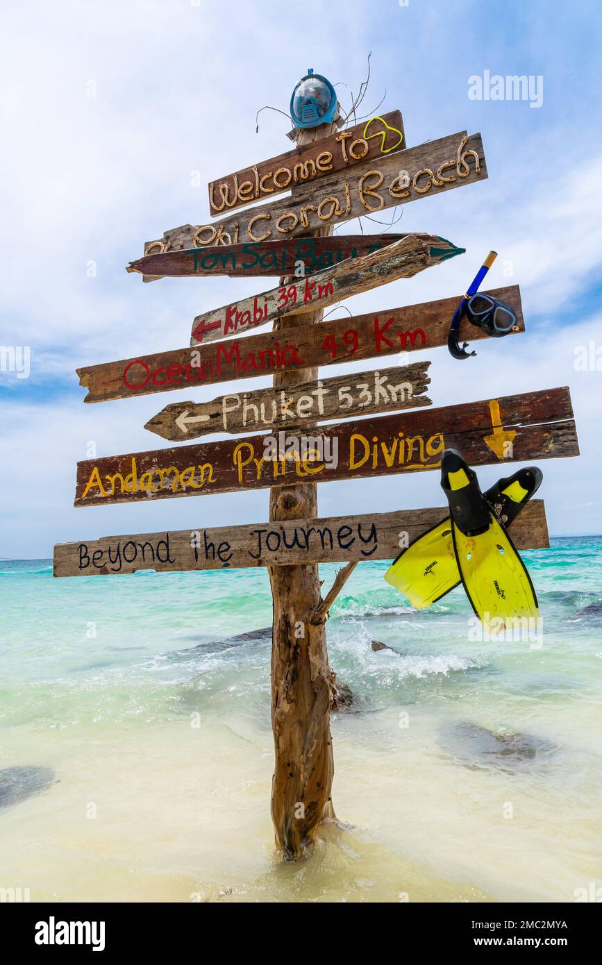 Pipi island scenery Stock Photo - Alamy