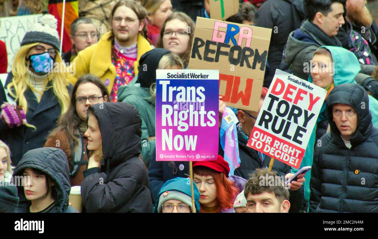 Glasgow, Scotland, UK 21stJanuary, 2023. Large crowds of various ...