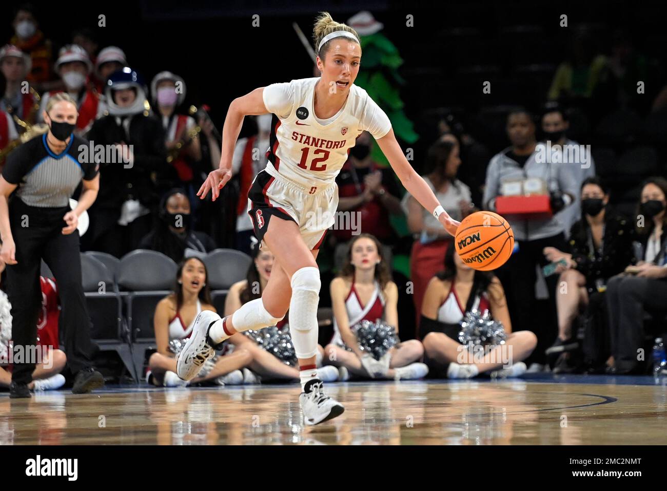 Stanford guard Lexie Hull (12) brings the ball up court against Oregon ...