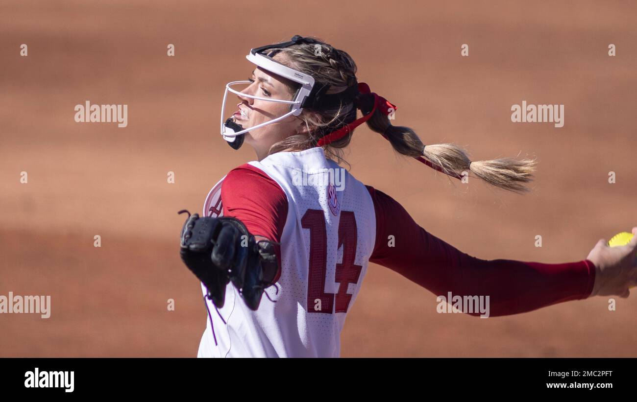 Alabama pitcher Montana Fouts (14) during an NCAA softball game on ...