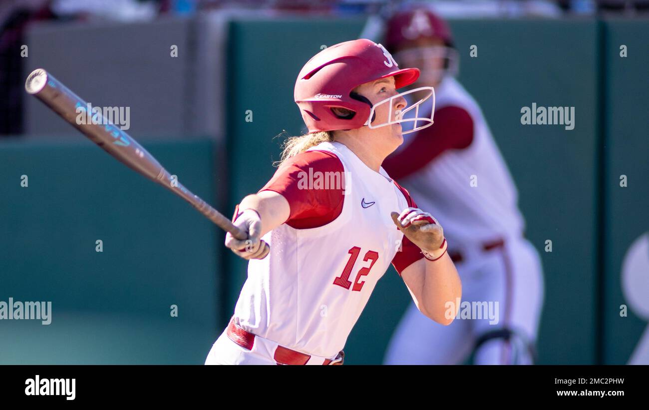 Alabama infielder Kaylee Tow (12) during an NCAA softball game on ...
