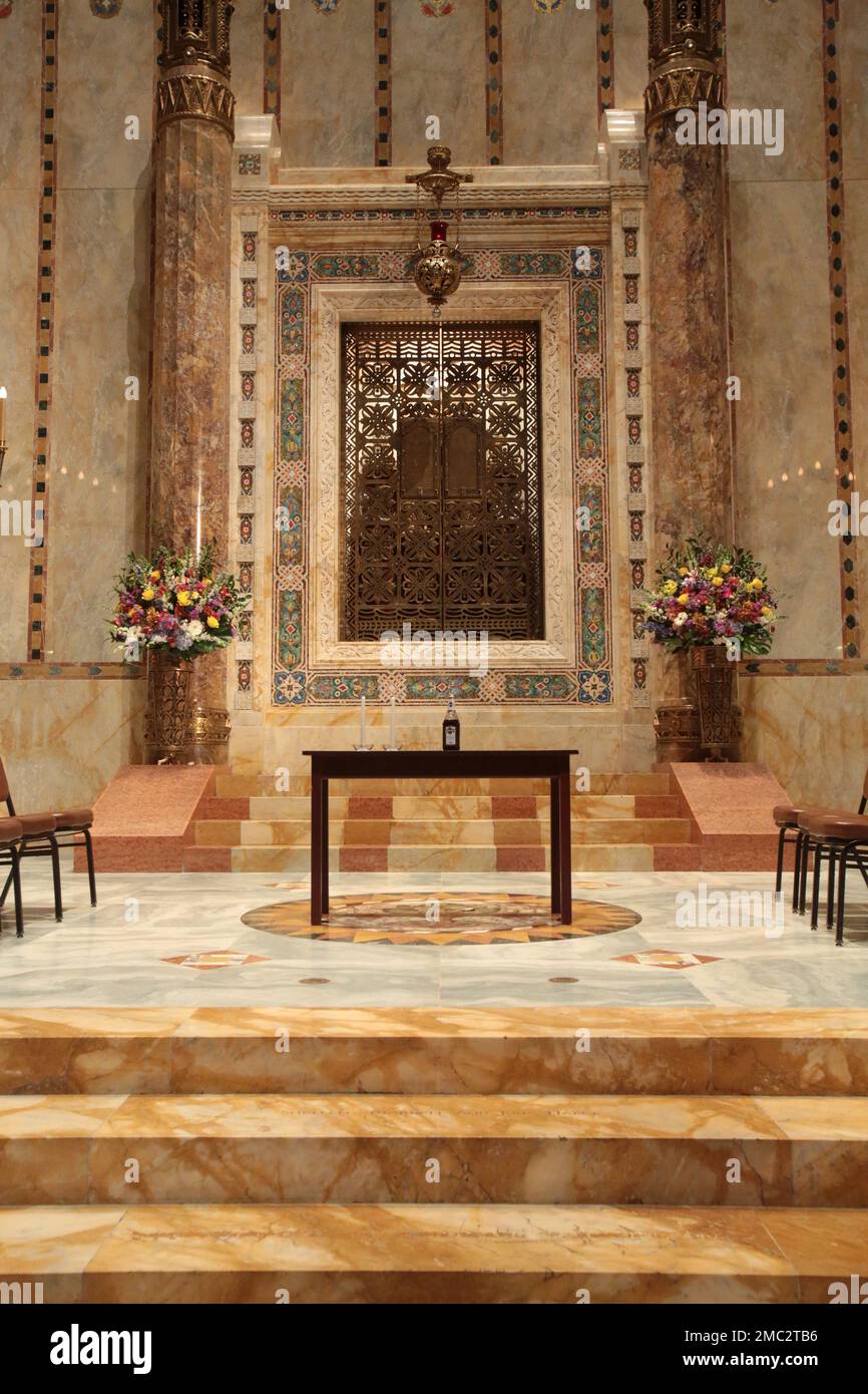 The Torah Ark. Temple Emanu-El. New York. Etats-Unis Stock Photo - Alamy
