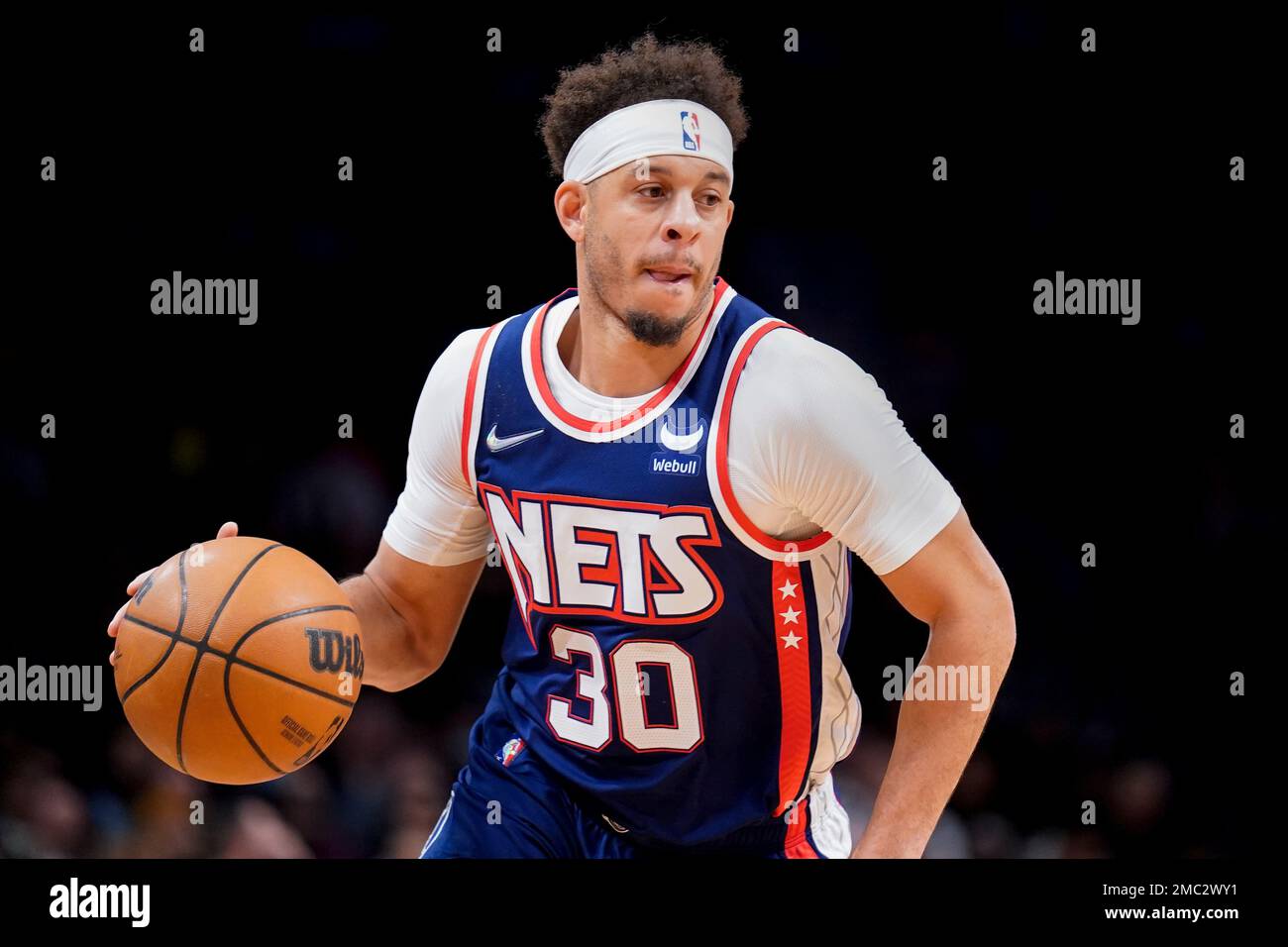 Brooklyn Nets guard Seth Curry (30) dribbles up the court in the second ...