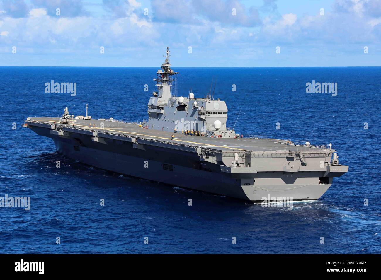 PACIFIC OCEAN (June 24, 2022) The Japan Maritime Self-Defense Force ...