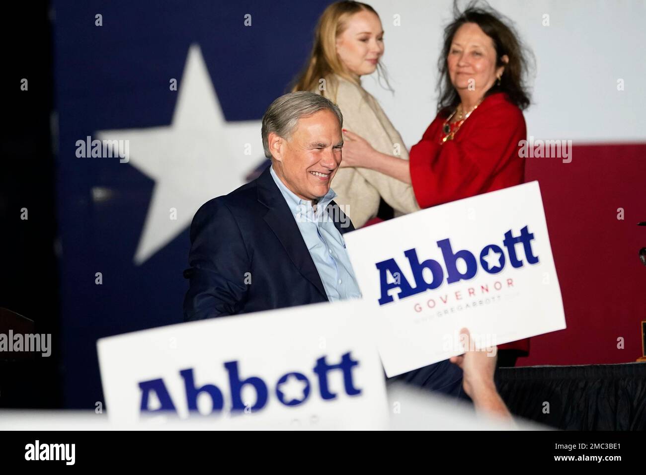 Texas Gov. Greg Abbott, with his wife Cecilia and daughter Audrey ...