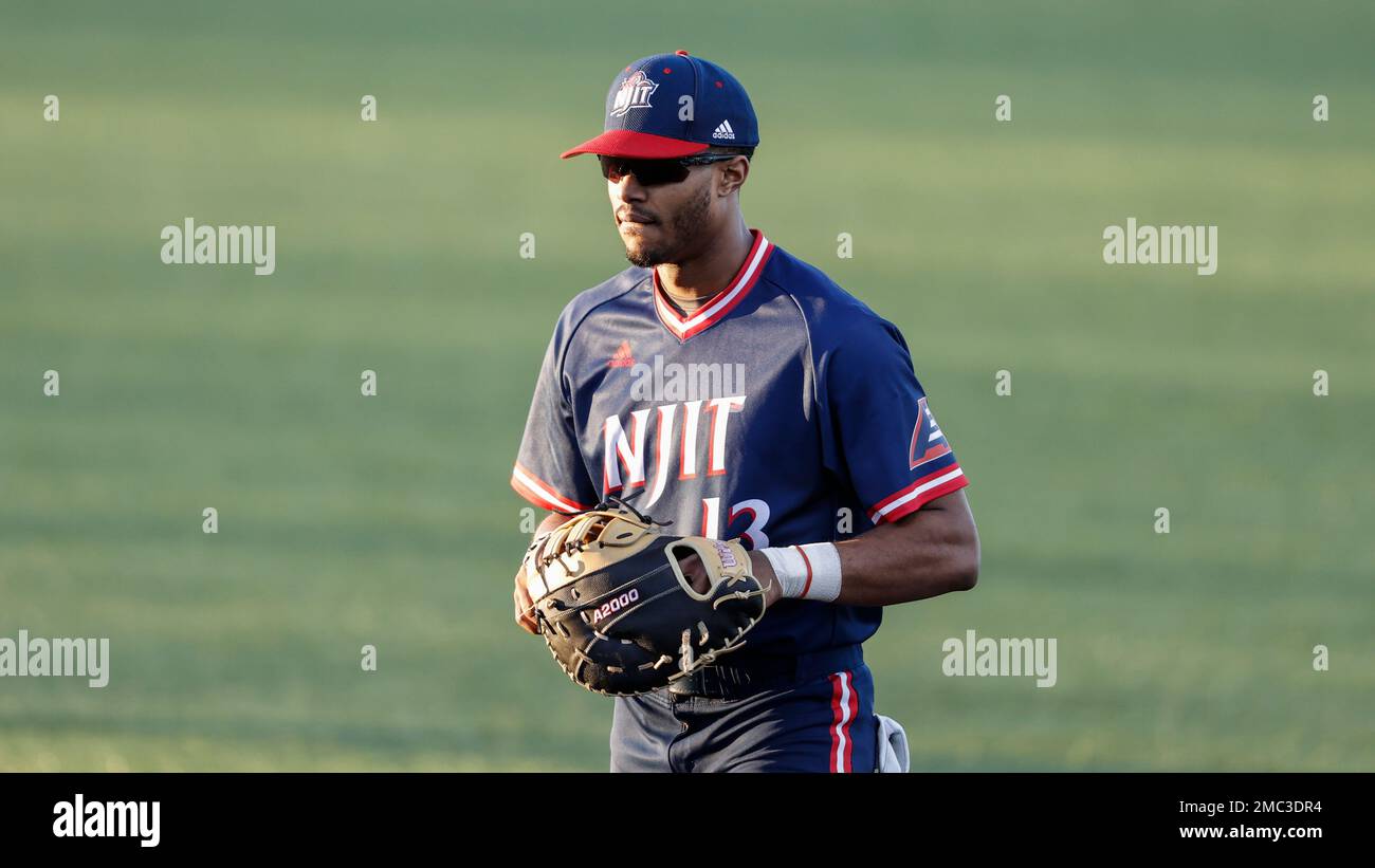 NJIT first baseman Nick Hussey in action against Gardner-Webb during an ...