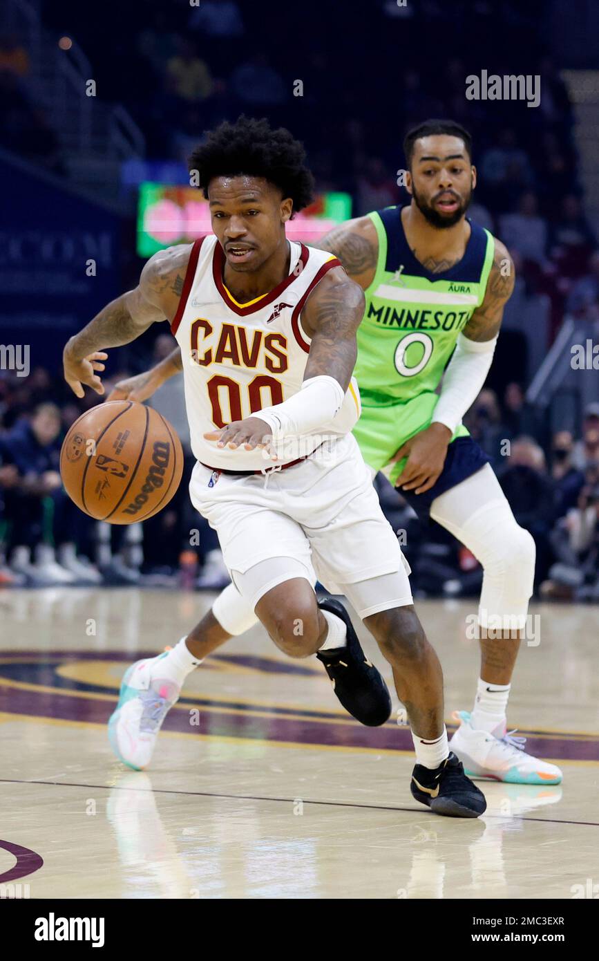 Cleveland Cavaliers' Brandon Goodwin (00) drives against Minnesota ...